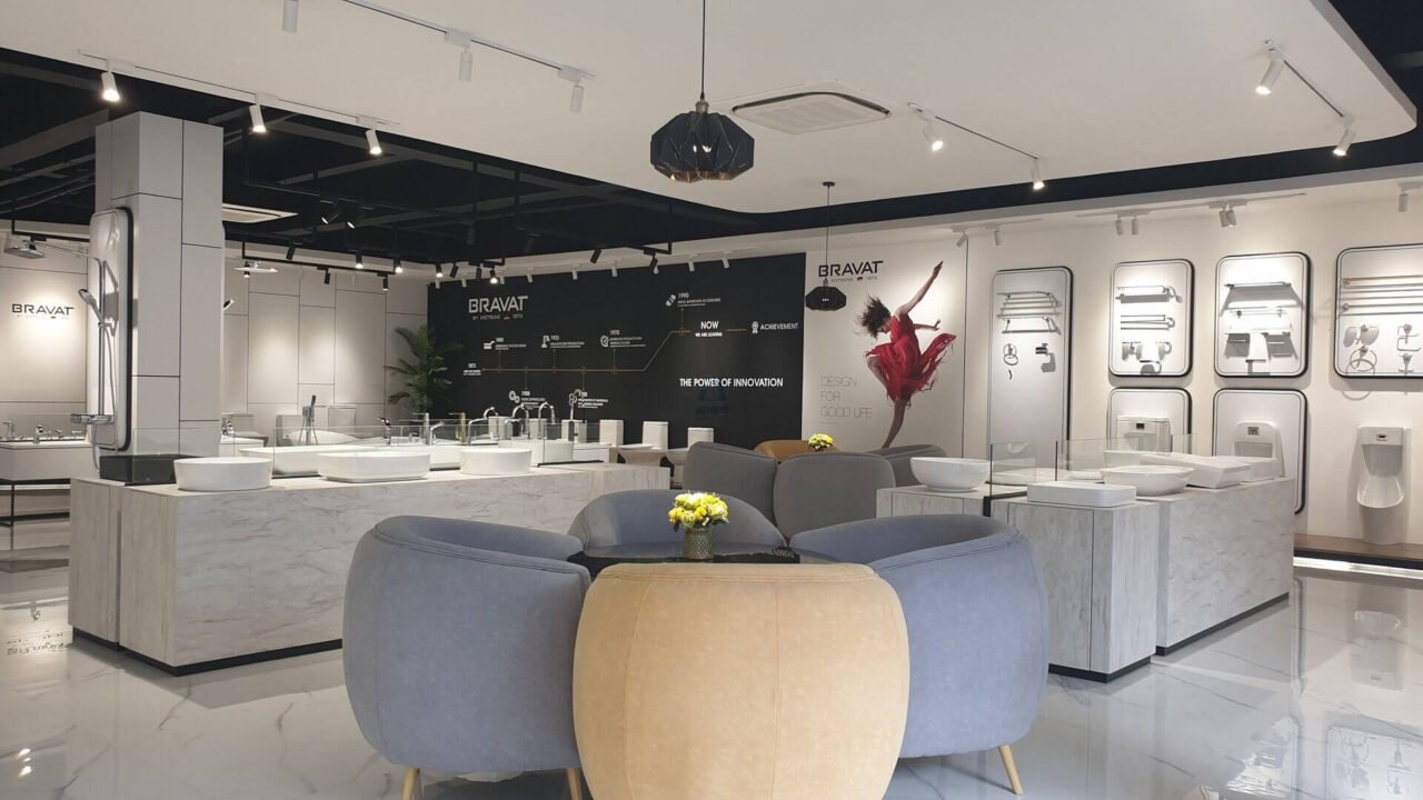 Bravat Showroom - Center Point Medan | Apique Creative Studio