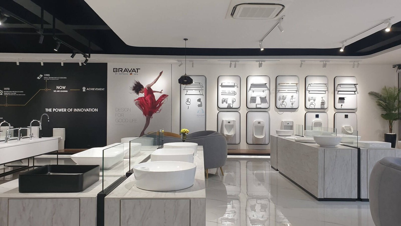 Bravat Showroom - Center Point Medan | Apique Creative Studio